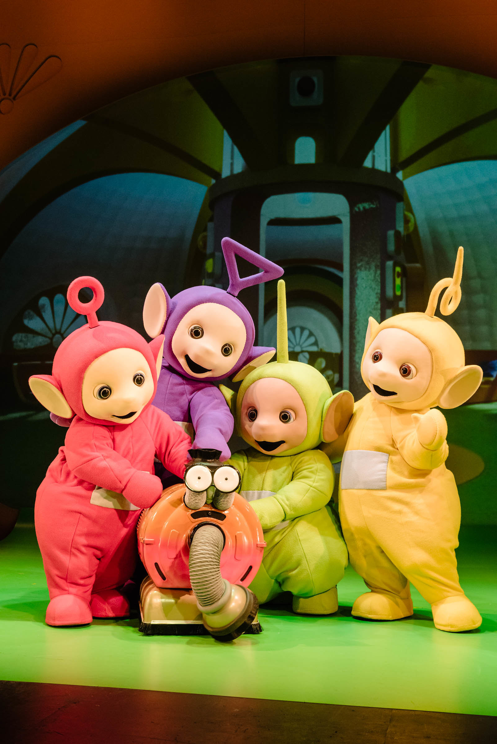 WORLD PREMIERE OF FIRST-EVER TELETUBBIES STAGE SHOW (tour) Nottingham ...