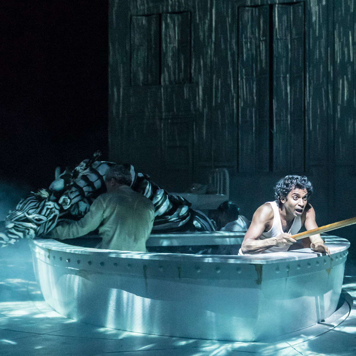 Review: The Life of Pi (touring) Milton Keynes Theatre – East Midlands ...